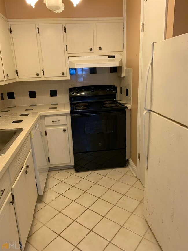 757 Houston Mill Rd NE, Atlanta, GA 30329 - Condo for Rent in Atlanta ...