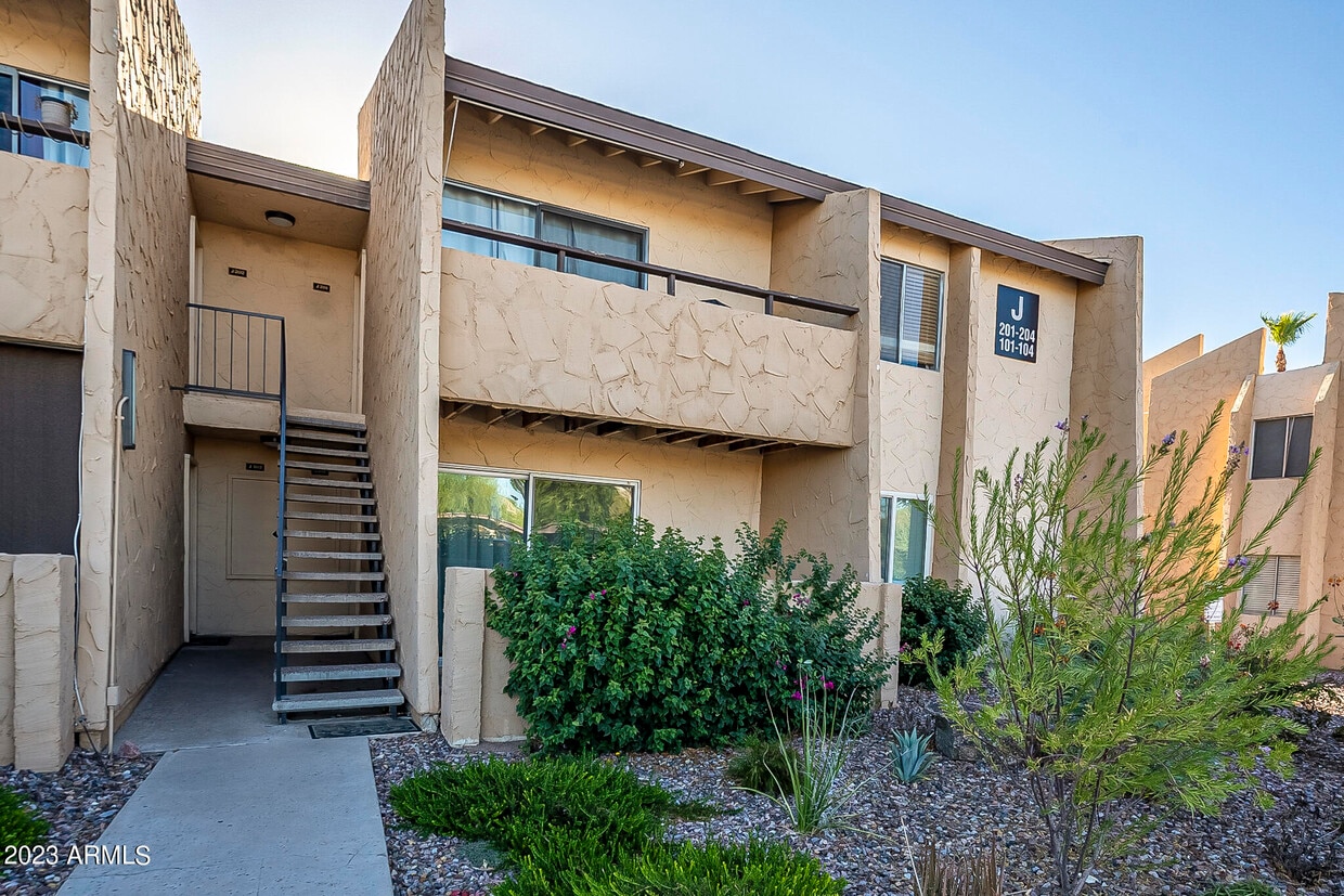 8055 Thomas Rd Unit J101, Scottsdale, AZ 85251 - Room for Rent in ...