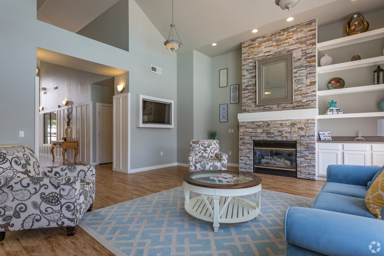 Welcome Home to Constitution Square Apartments - 7230 Constitution ...