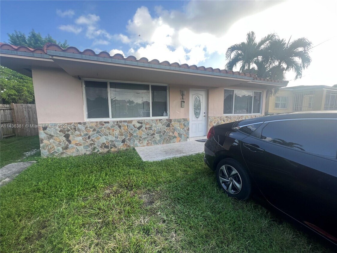3347 NW 18th St, Miami, FL 33125 - House Rental in Miami, FL ...