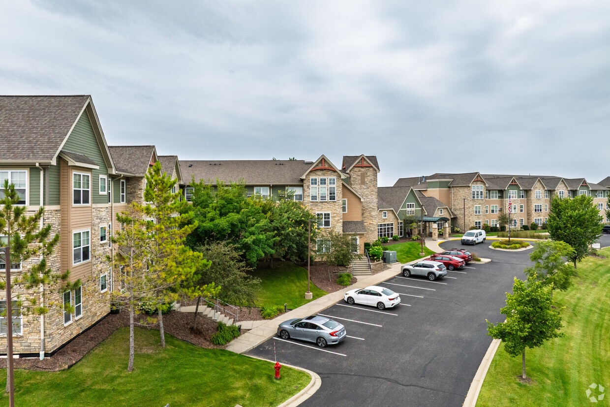 Crossroads Commons - 17725 Glasgow Ave Lakeville, MN 55024 | Apartments.com
