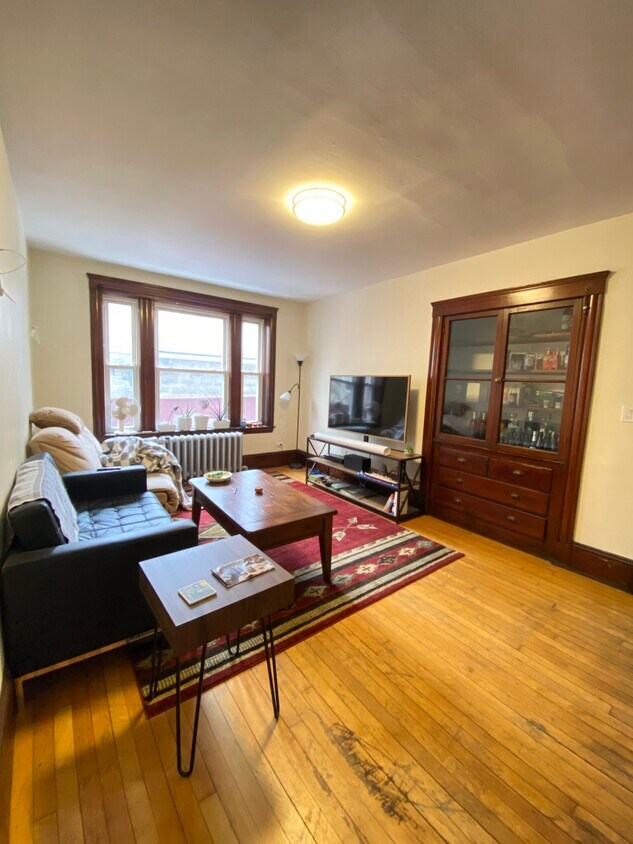 10 Fairfield St Unit #1L, Cambridge, MA 02140 - 10 Fairfield St ...