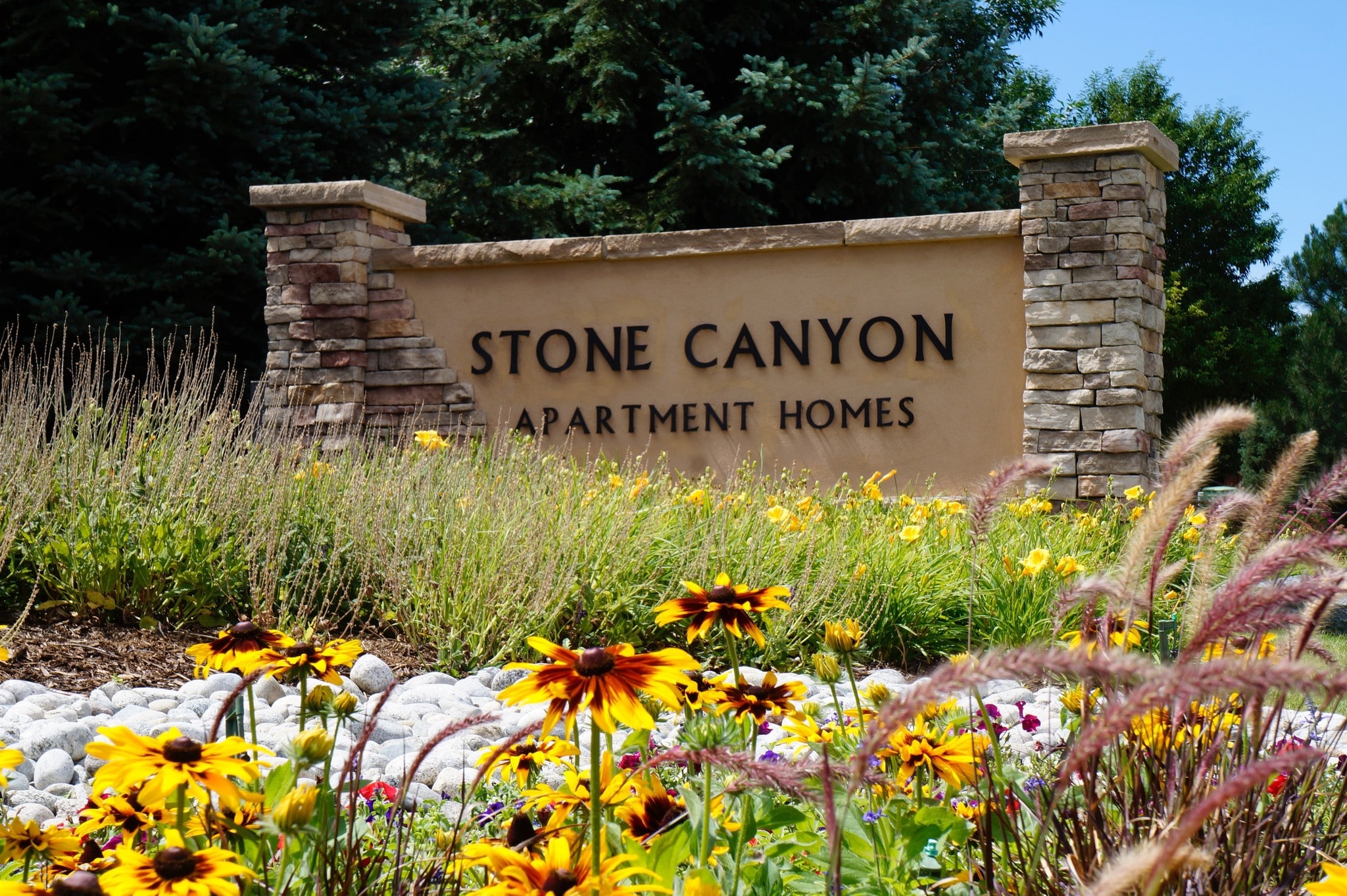 Stone Canyon Apartments Parker