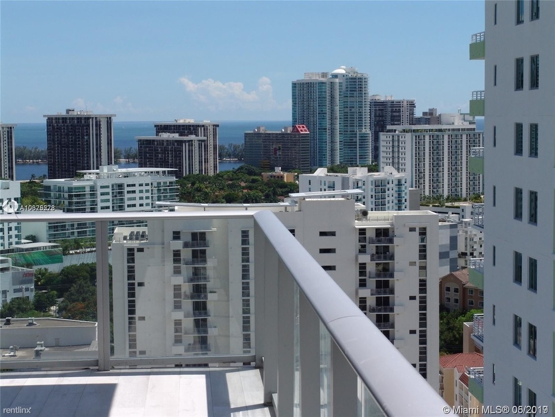 1010 SW 2nd Ave Unit 2205, Miami, FL 33130 - Room for Rent in Miami, FL ...