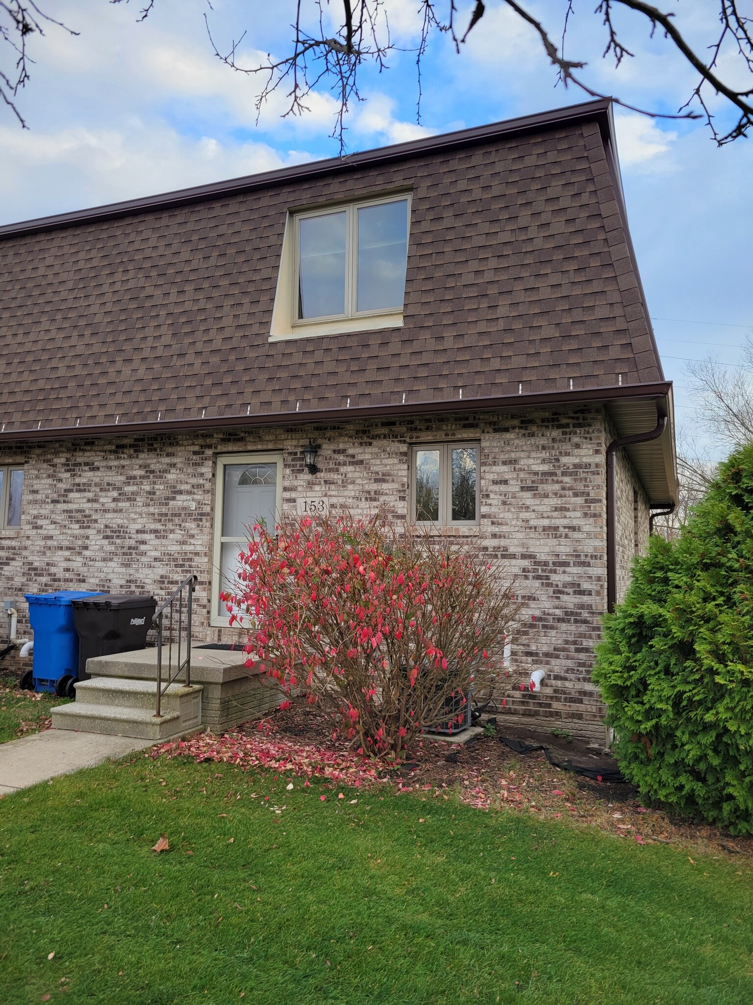 153 Jennifer Ln Unit Fall River Condo, Fall River, WI 53932 - Condo for ...