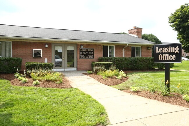 Stoneybrooke Apartments - Canton, MI | Apartments.com