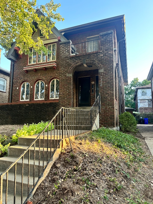 University Terrace Apartments for Rent with Hardwood Floors ...