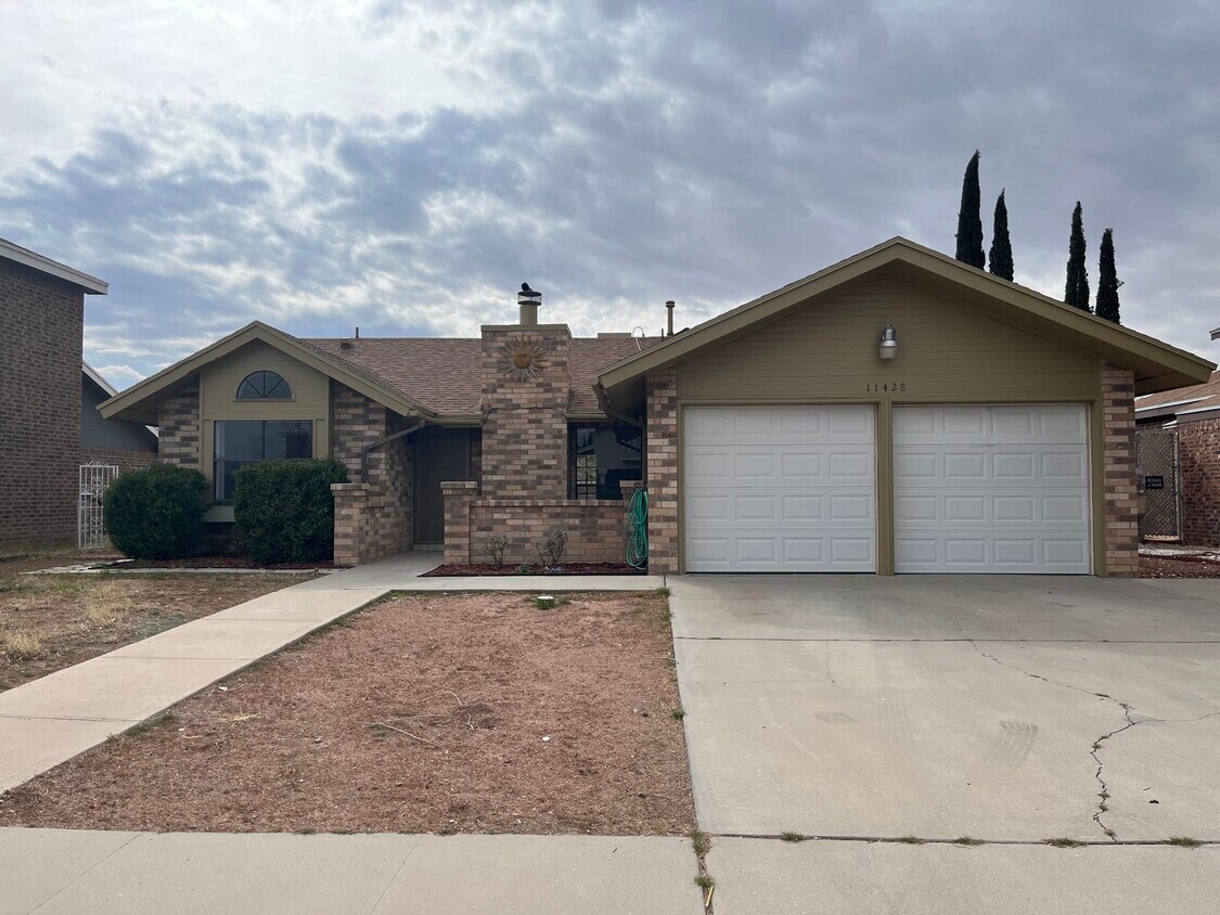 11428 Lake Alice Dr, El Paso, TX 79936 - House Rental in El Paso, TX ...