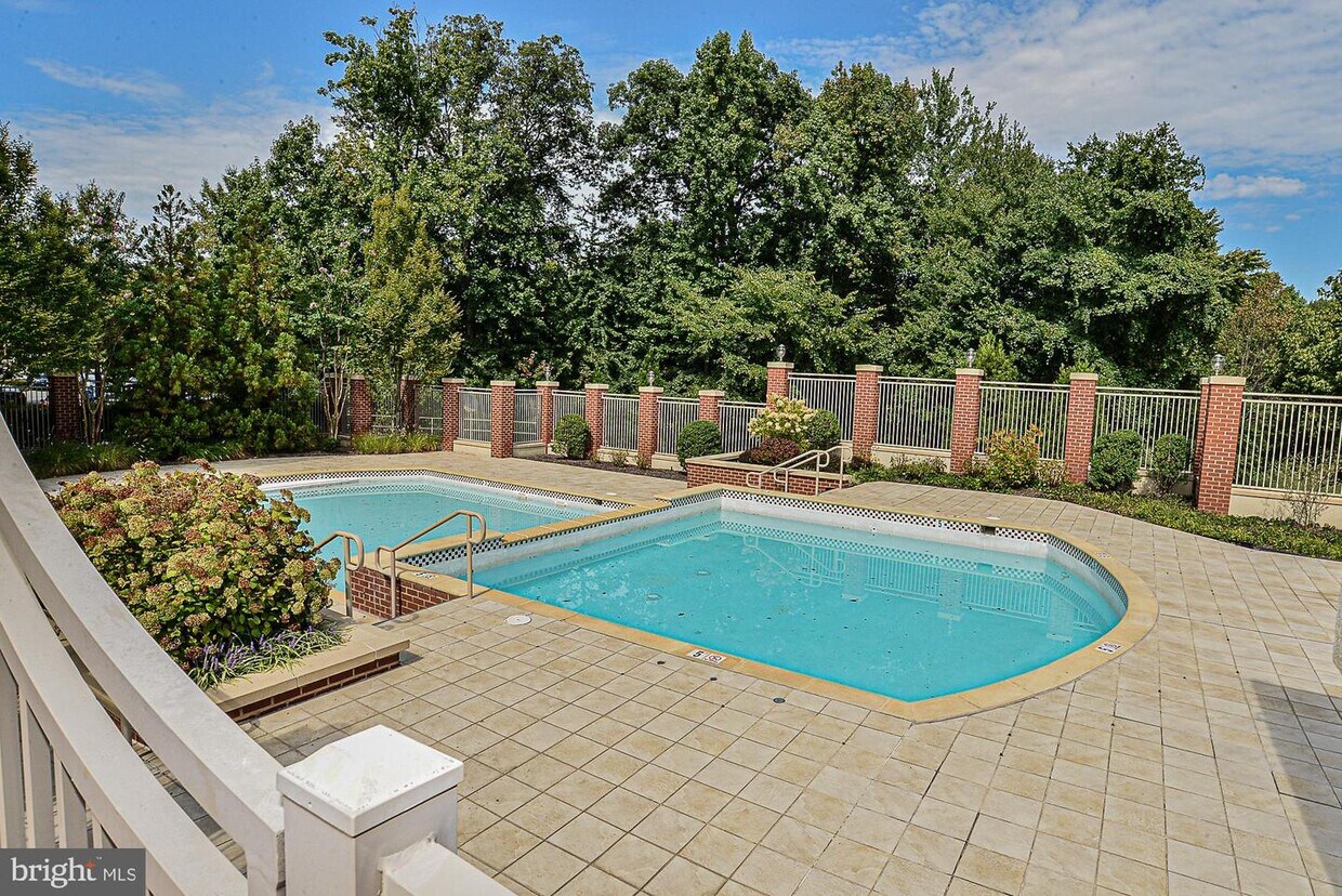 4490 Market Commons Dr Unit 713, Fairfax, VA 22033 - Condo for Rent in ...