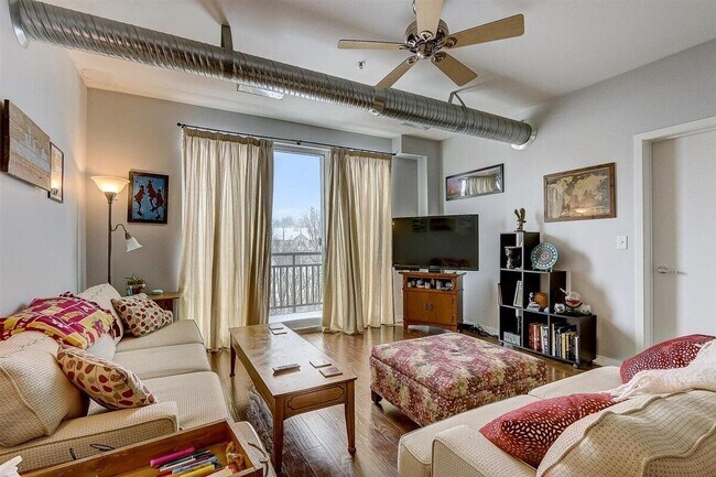 2080 N Commerce St Unit 418, Milwaukee, WI 53212 - Condo for Rent in ...