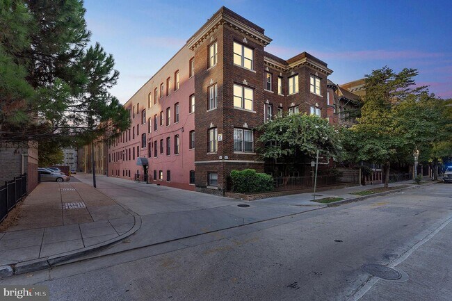1420 Harvard St NW Unit 402, Washington, DC 20009 - Room for Rent in ...