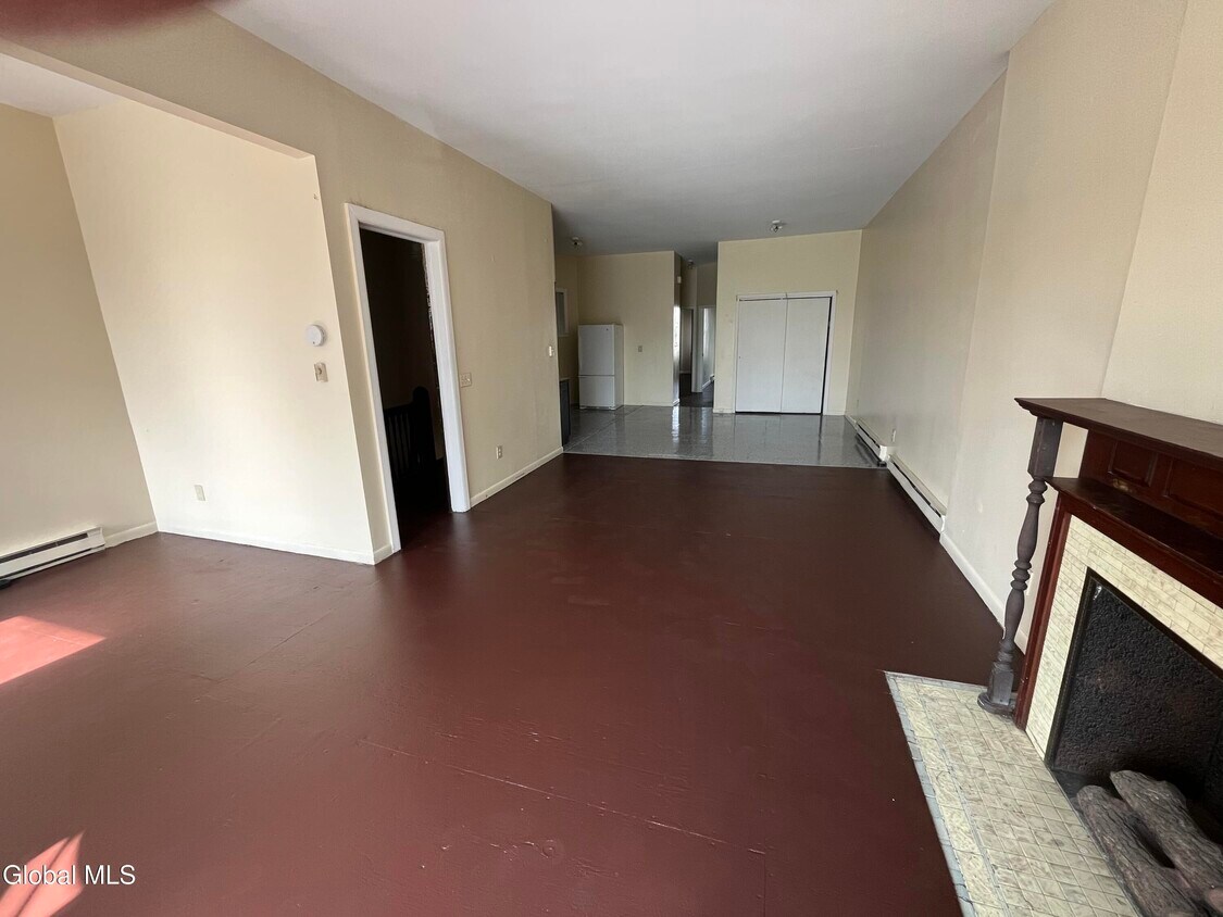 251 Central Ave Unit B, Albany, NY 12206 - Room for Rent in Albany, NY ...