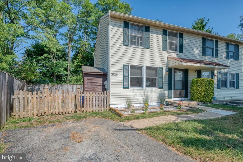 9221 Connell Ct, Columbia, MD 21046 - Townhome Rentals in Columbia MD ...
