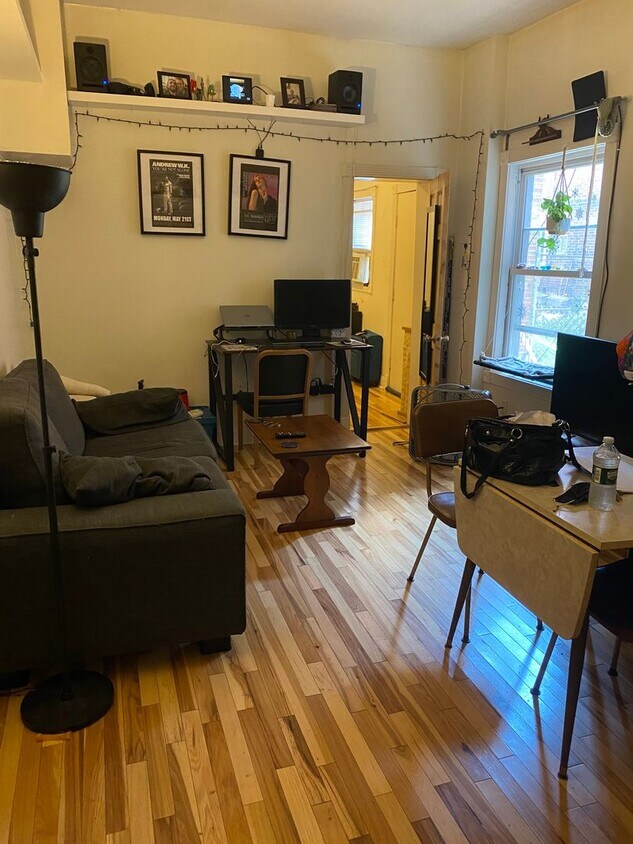 728 Tasker St Unit 1R, Philadelphia, PA 19148 - Room for Rent in ...