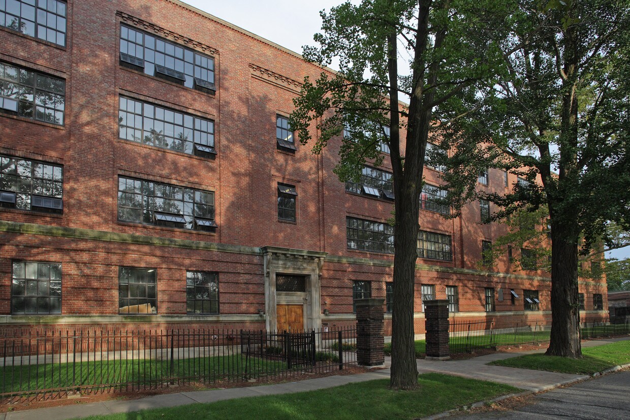 Hyacinth Lofts Apartments - Cleveland, OH | Apartments.com