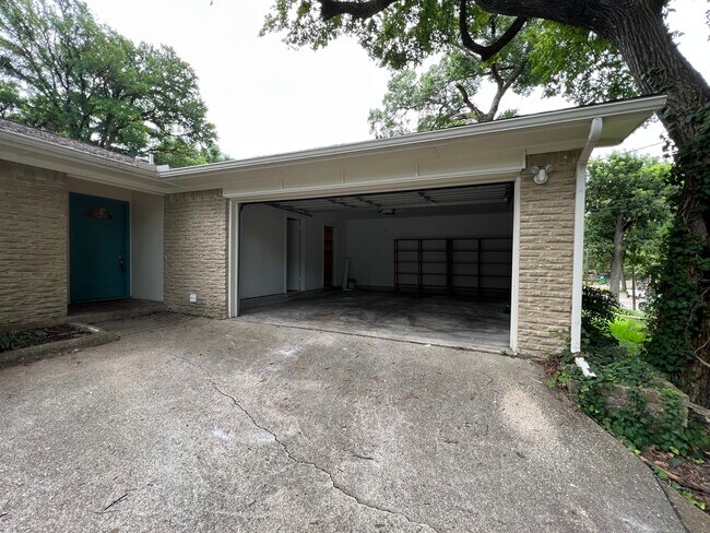 3614 Oak Creek Circle, Dallas, TX 75227 - House Rental in Dallas, TX ...