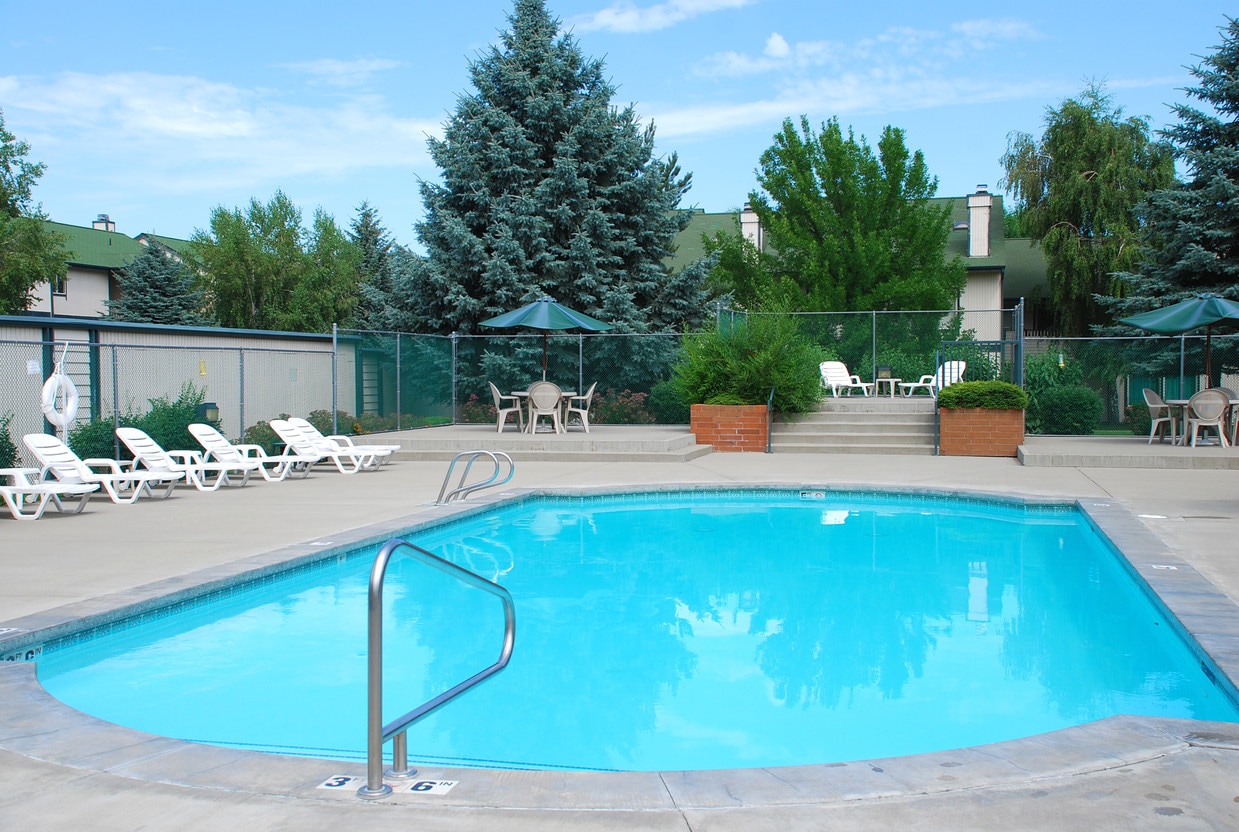 Cedar Chateau Estates B - 13320 E Mission Ave Spokane Valley, WA 99216 ...