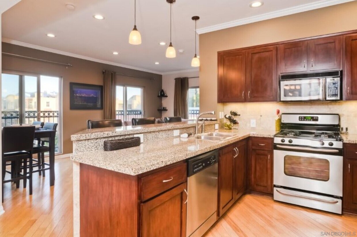 450 J St Unit 5251, San Diego, CA 92101 - Condo for Rent in San Diego ...