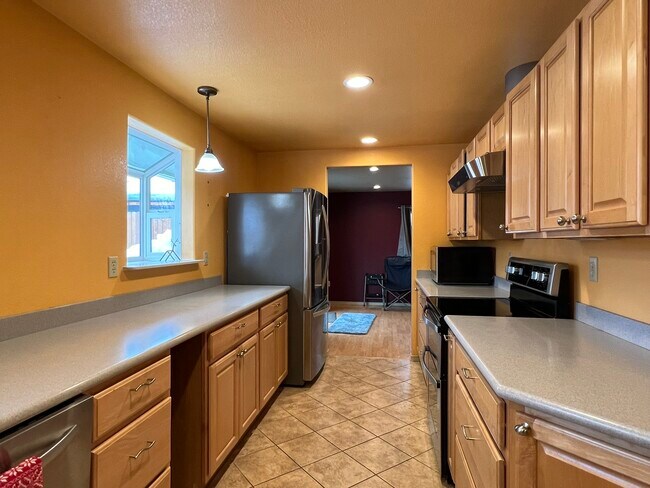 3442 W 83rd Ave, Anchorage, AK 99502 - Townhome Rentals in Anchorage AK ...