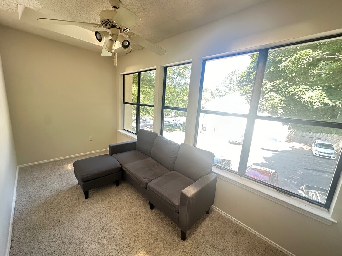2404 Huntingdon Chase, Atlanta, GA 30350 | Apartments.com