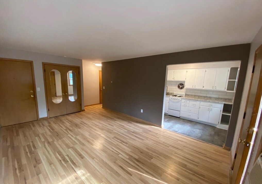 1110 Fish Hatchery Rd Unit #2, Madison, WI 53715 - Apartments in ...