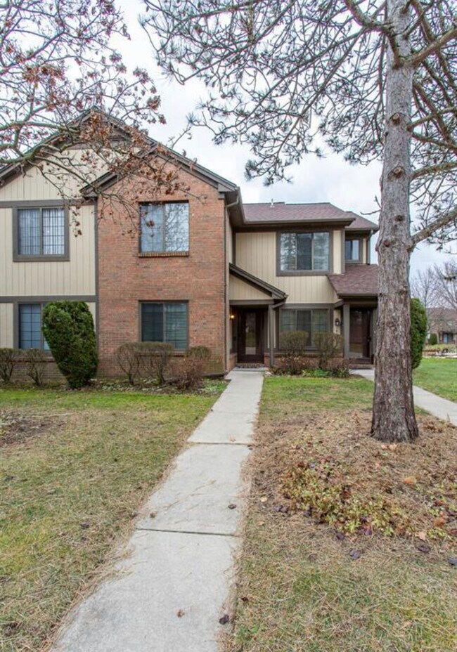 1501 Meadow Side Dr Rochester Hills, MI 48307 - Alquileres en Rochester ...