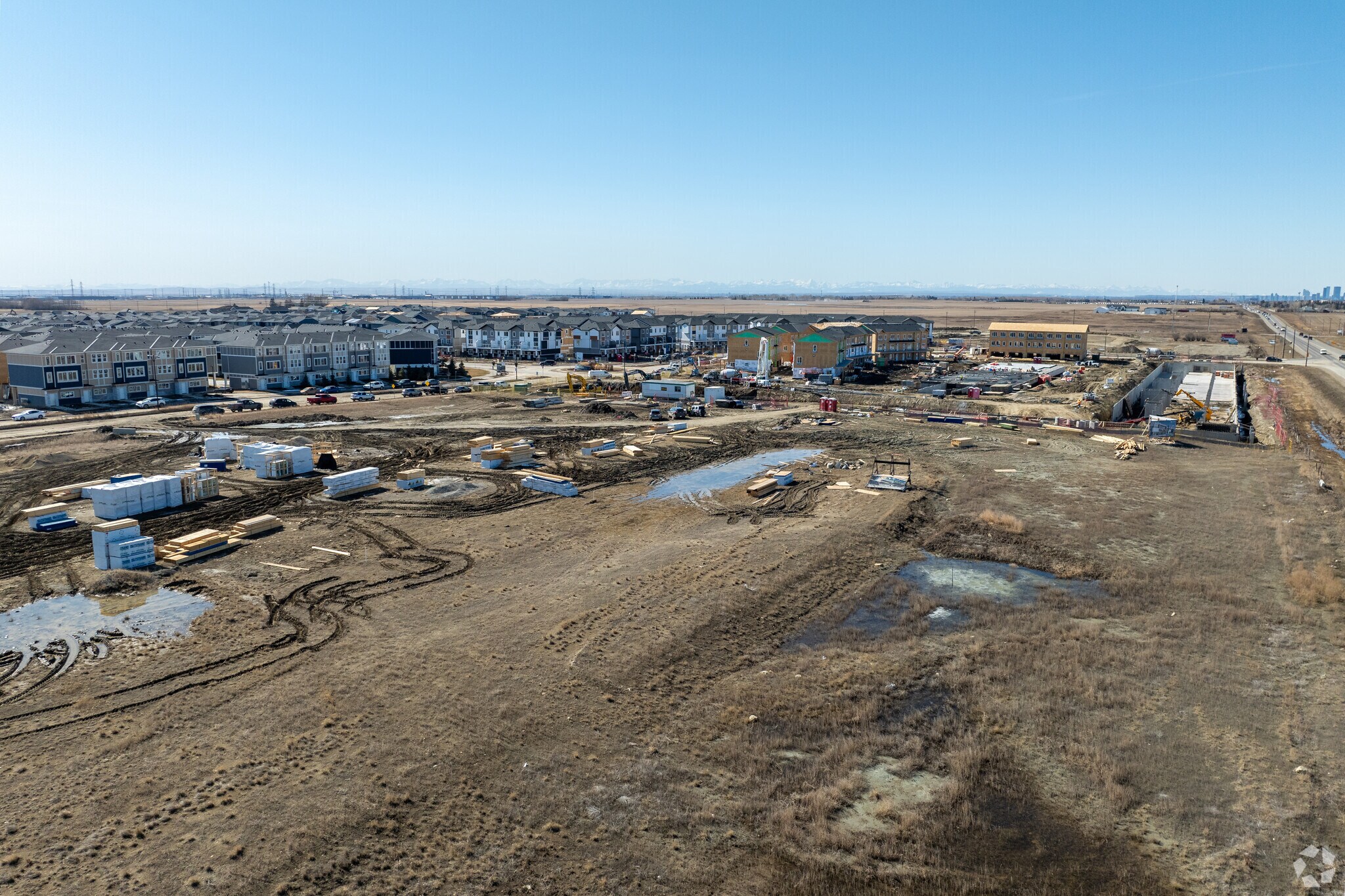 Lockwood Appartements - 283094 283096 Chestermere Blvd Chestermere, AB ...