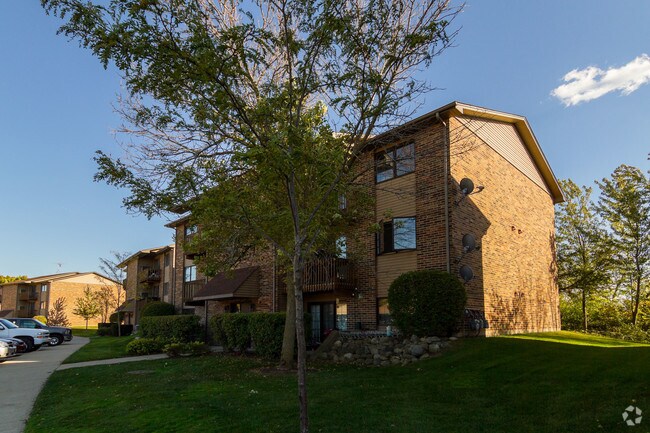 Woodcreek Apartments - Huntley, IL | Apartments.com