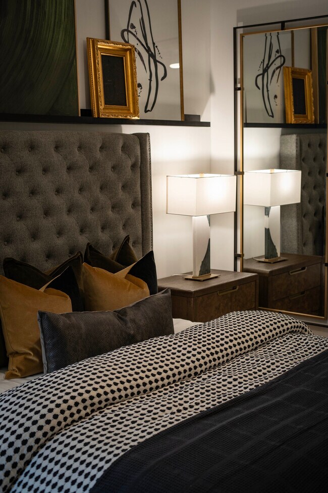 The Crescent - Apartments in Fort Worth, TX | Apartments.com