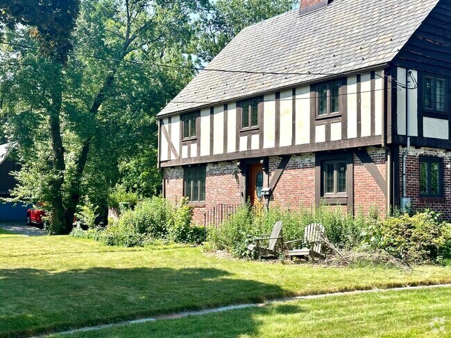 Apartments For Rent in Melrose MA - 573 Rentals | Apartments.com