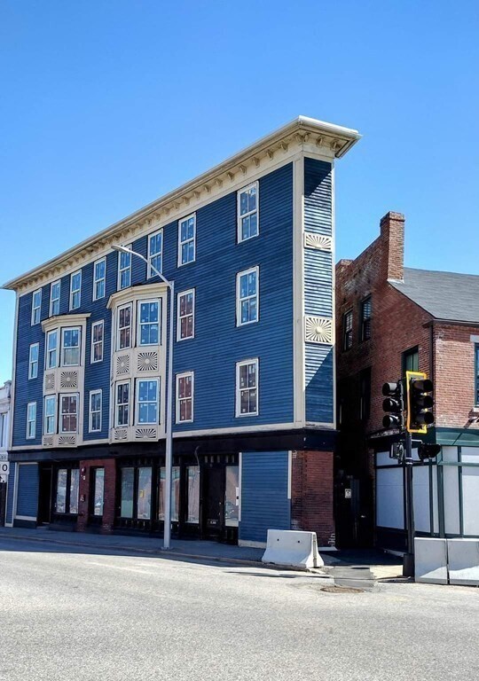 18 Appleton St Unit 3, Lowell, MA 01852 - Room for Rent in Lowell, MA ...
