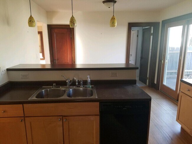 7316 South Ave, Middleton, WI 53562 - House Rental in Middleton, WI ...