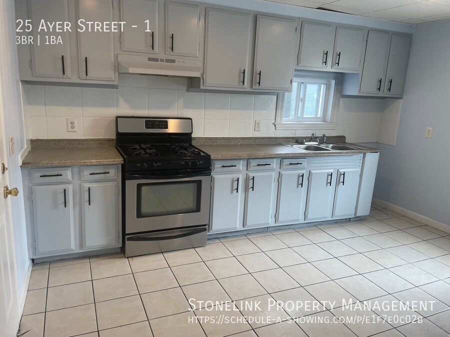 25 Ayer St Unit 1, Central Falls, RI 02863 - Room for Rent in Central ...