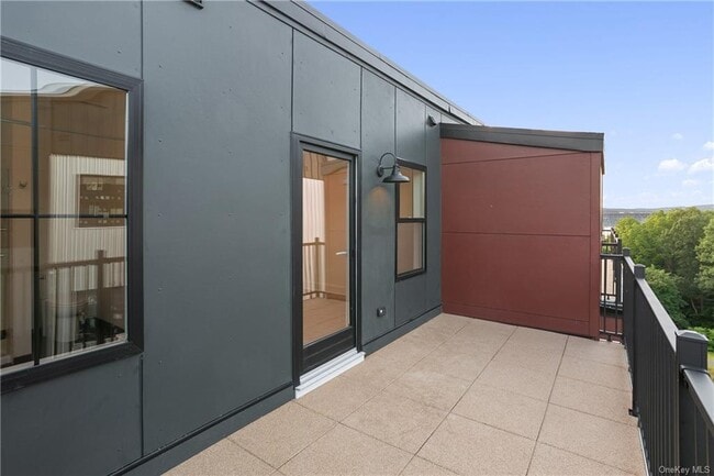 24 Edgewater Pl Unit PH-410, Beacon, NY 12508 - Room for Rent in Beacon ...