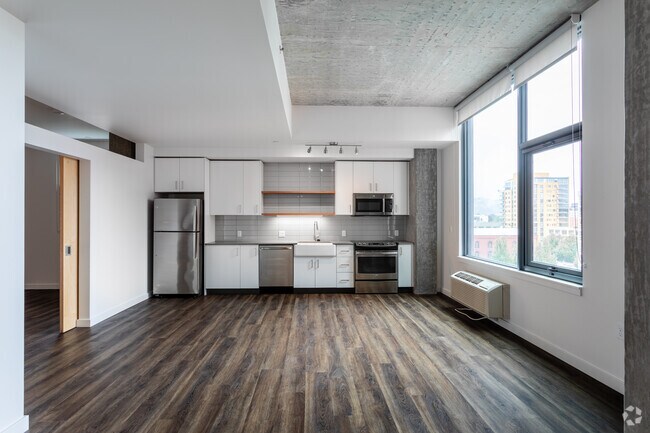 Couch9 Apartments - Portland, OR | Apartments.com
