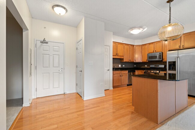 77 N Quentin Rd Unit 204, Palatine, IL 60067 - Condo for Rent in ...