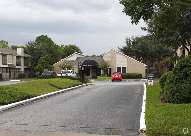 Bankside Village - AVAILABLE APARTMENTS NOW! Rentals - Houston, TX ...