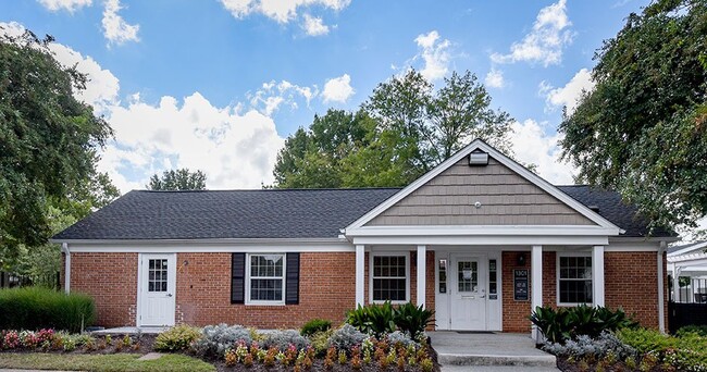 Sparrows Point Townhomes and Apartments Apartments - 1302 Pine Cone Cir ...