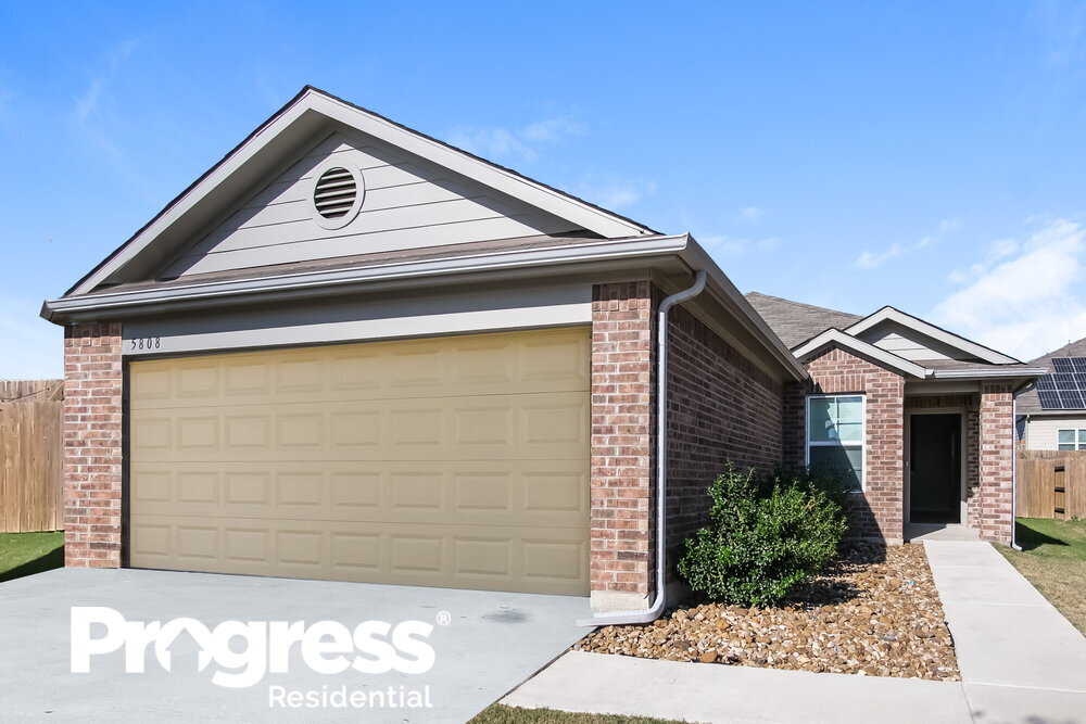 5808 Roderick Dr, Austin, TX 78724 | Apartments.com