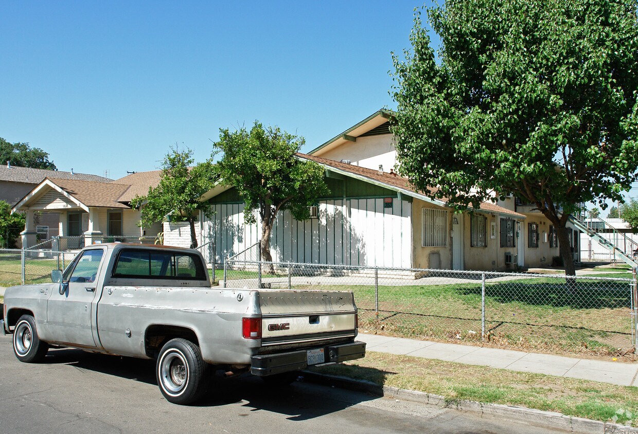 353 N Effie St, Fresno, CA 93701 - 353 N Effie St Fresno, CA 93701 ...
