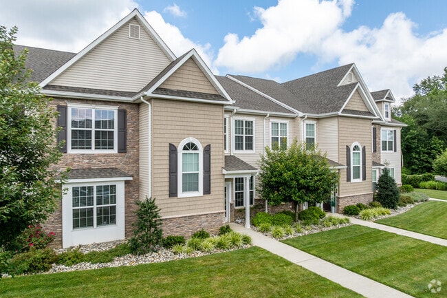 Apartments for Rent with a Swimming Pool in Robertsville NJ ...