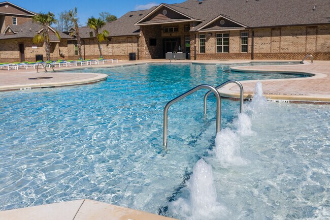 Legends Apartments for Rent with Wheelchair Access - Raleigh, NC ...