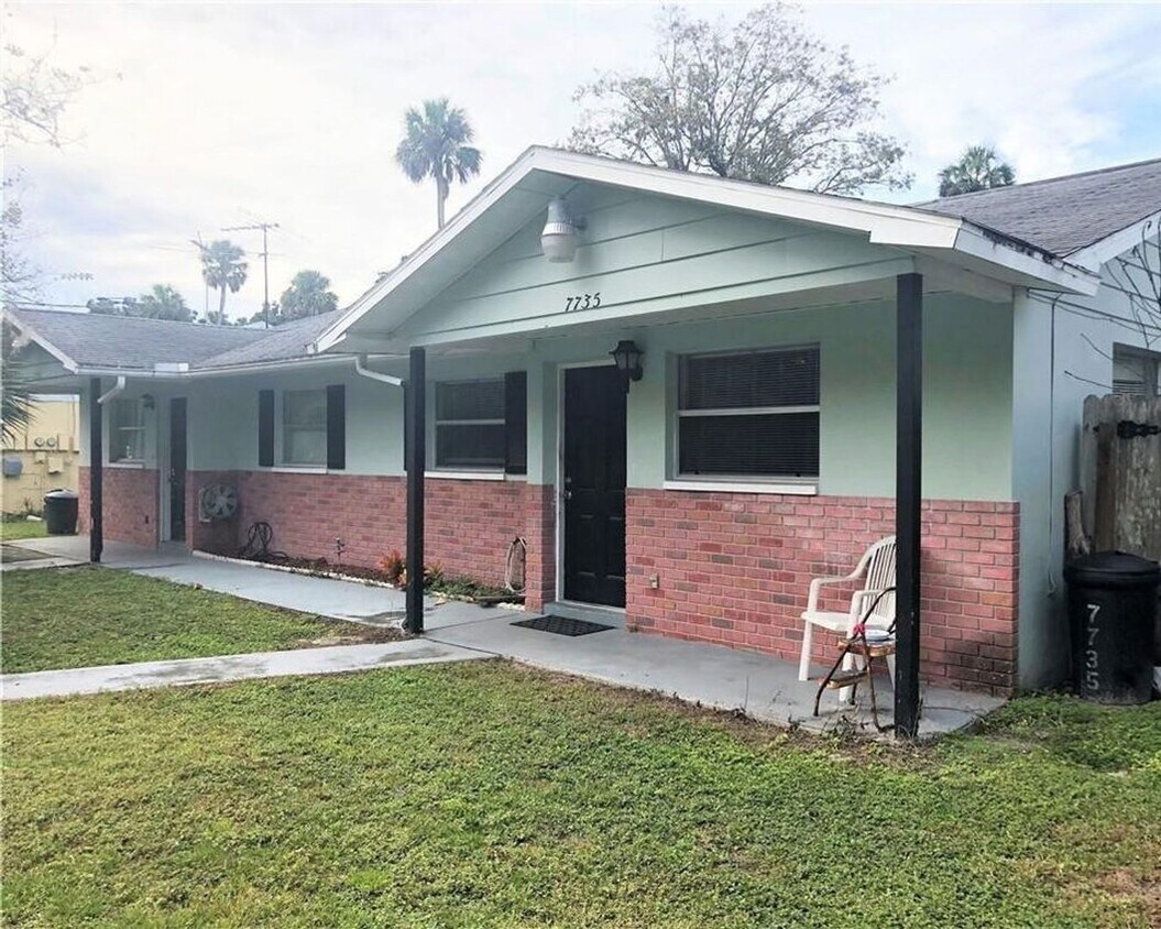 7735 Chapel Ave Port Richey, FL 34668 - Alquileres en Port Richey, FL ...
