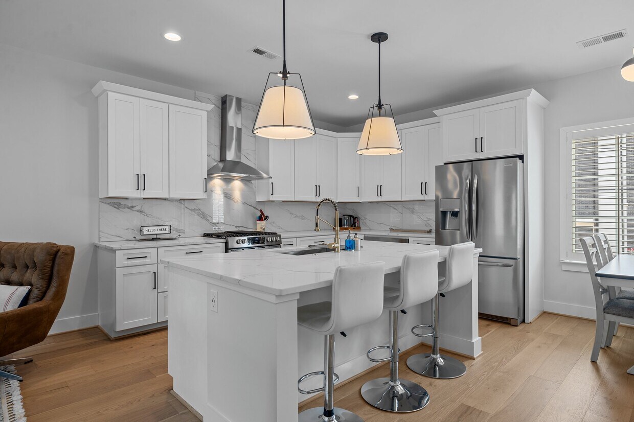 1709 Mimosa Ave, Charlotte, NC 28205 - Townhome Rentals in Charlotte NC ...