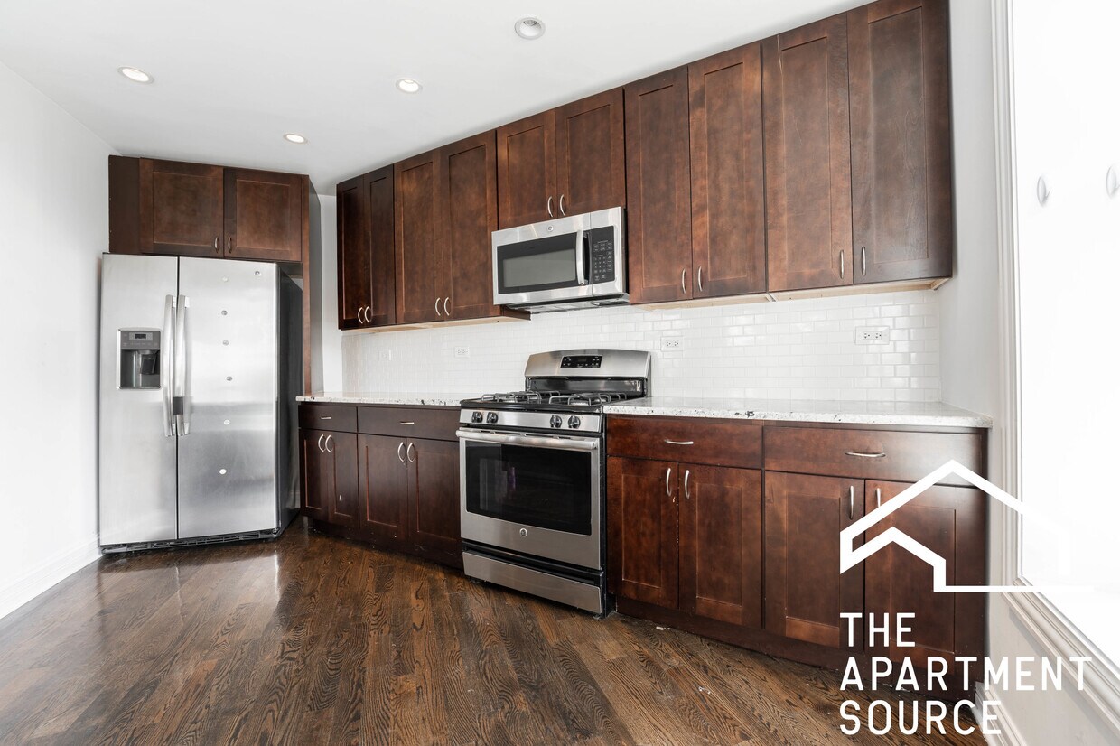 2450 N Milwaukee Ave Unit 2450 N milwaukee, Chicago, IL 60647 - 2450 N ...