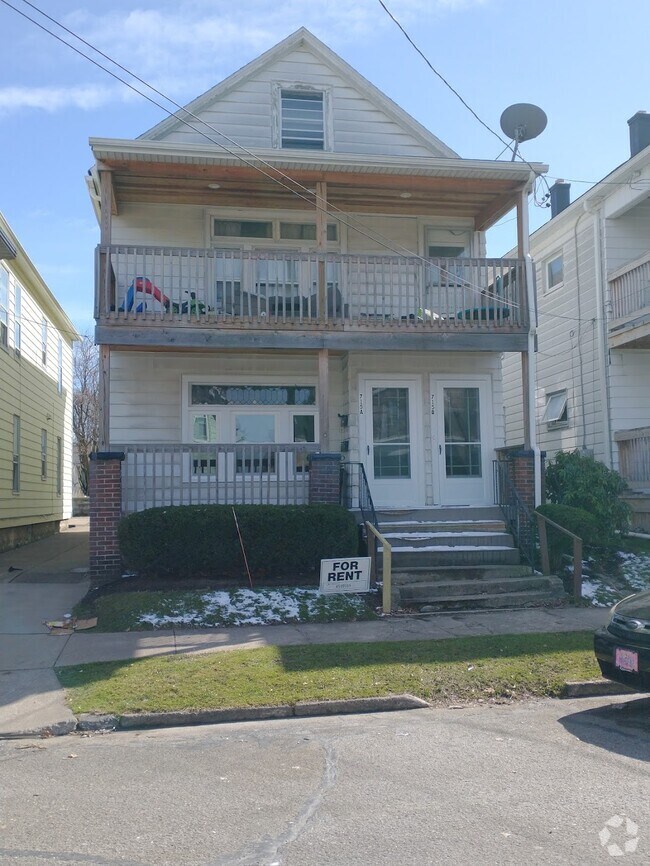 West Side Squires Apartments for Rent with a Yard - Erie, PA - 2 ...