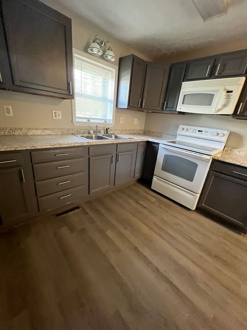 2947 Oakland Ave, Dayton, OH 45409 - House Rental in Dayton, OH ...