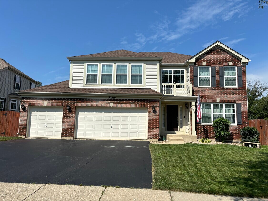 32210 Rockwell Dr, Lakemoor, IL 60051 - House Rental in Lakemoor, IL ...