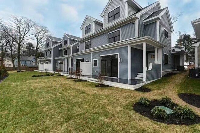 1521 Beacon St, Waban, MA 02468 - Townhome Rentals in Waban MA ...
