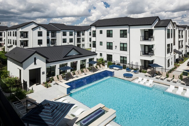 The Peri on Westheimer - 13328 Westheimer Rd Houston, TX - Apartments ...